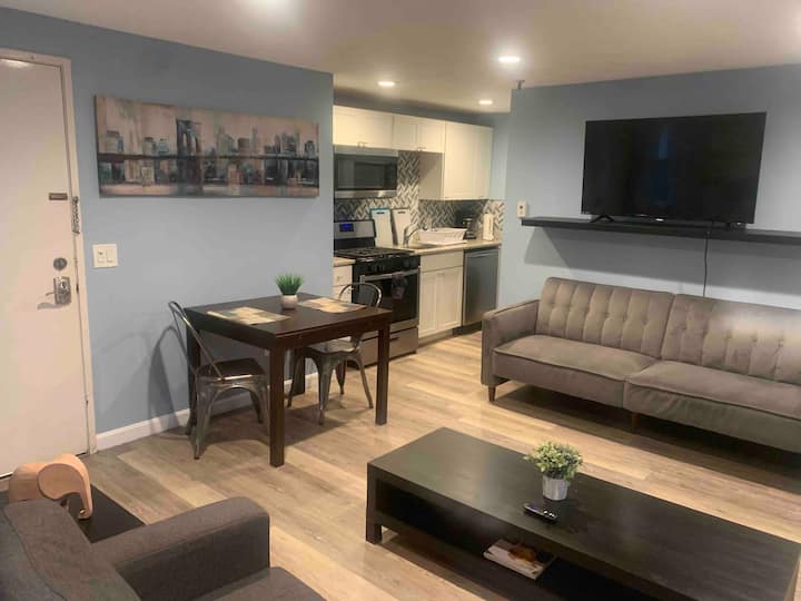 Cozy One Bedroom#2 🚭 Federal Hill / Downtown Pvd - Providence, RI