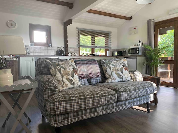 Little Oaks, Coastal Retreat, Nr Tenby - Tenby