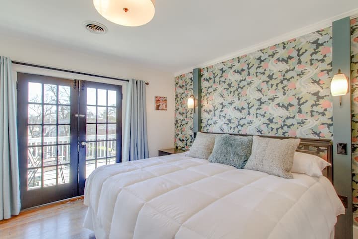 Walkable! Music Row's Songbird Nest! - Nashville, TN