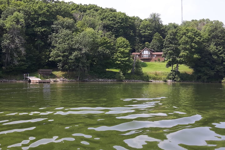 Prince Edward County-picton: Waterfront-5.5 Acres - Napanee