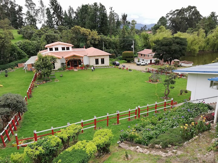 Hacienda Moncora- Casa Principal Para 25 Personas - Tenjo