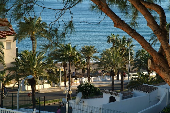 Apartment 2 Minutes From The Beach! - Torremolinos