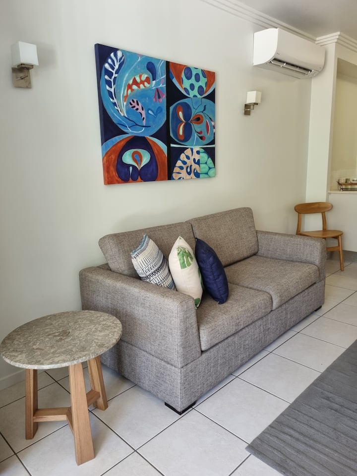 Self Catering Resort Apartment Close To Beach. - Port Douglas