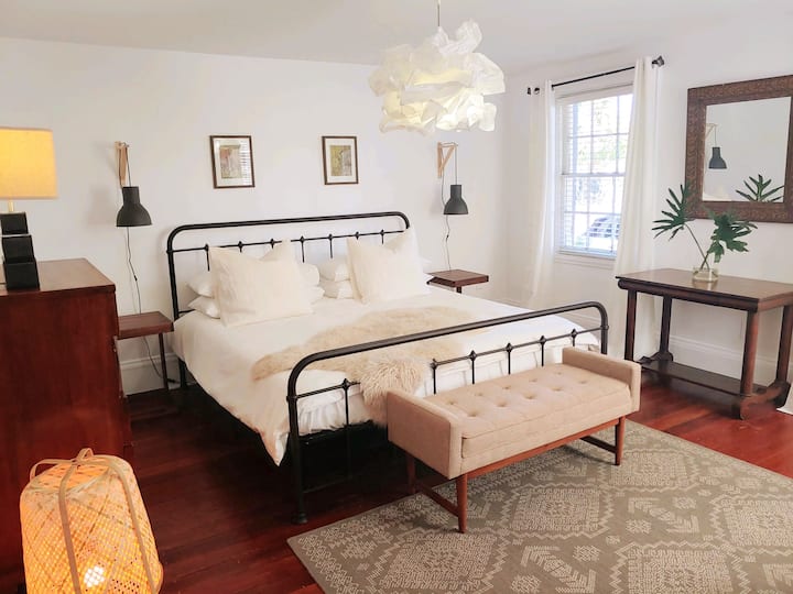 Stylish Apt - One Block To Forsyth Park - King Bed - Savannah