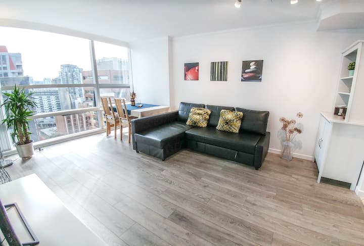 Downtown Gem: Best Location | Stunning City Views - Vancouver