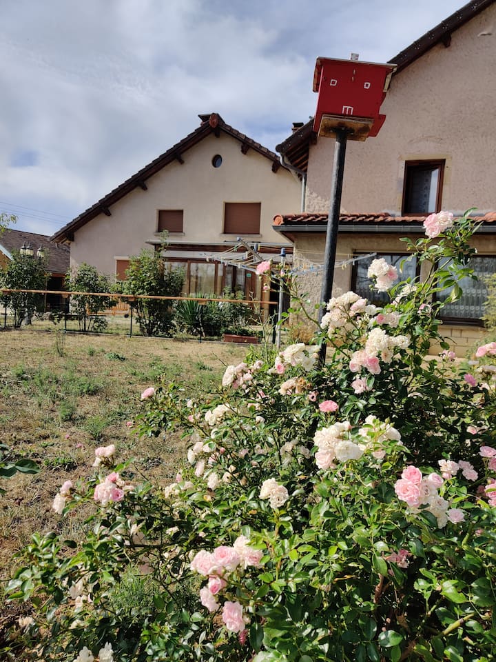 Au Calme Avec Jardin Privatif Et Véranda - Baume-les-Dames