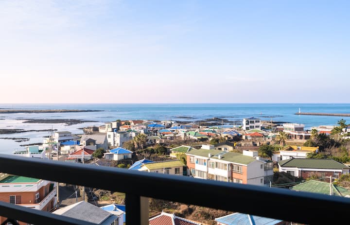Sea & House Apt 601 - Jeju-si