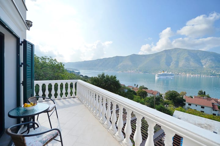 Beautiful Apartment With Breathtaking View - Montenegro