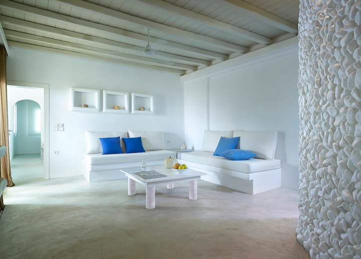Specious Superior Suite | Delmar Collection - Milos