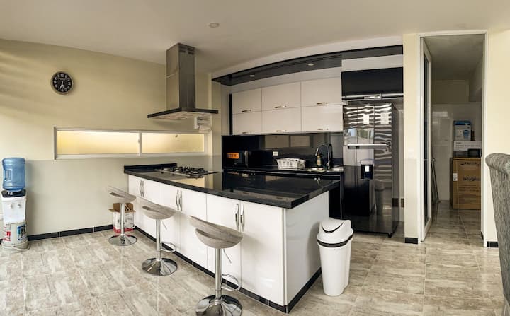 Casa Tipo Mansión Con Piscina - Fusagasugá