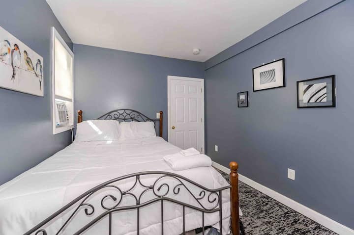 Clean Private Bedroom With Private Bathroom! - Lowell, MA