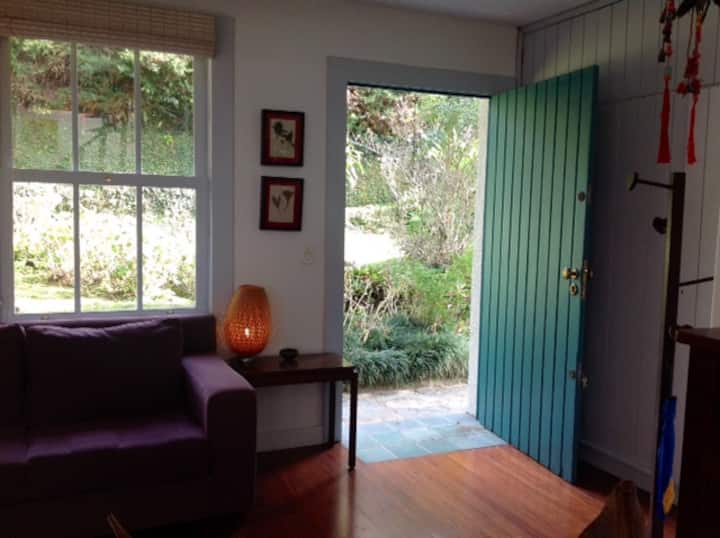 A Stylish Mountain Cottage - Teresópolis