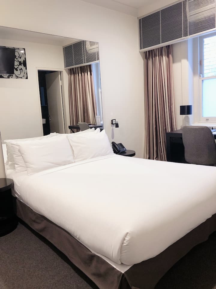 The Kirketon Hotel - Moore Park