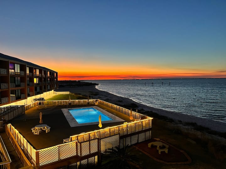 Palm Beach Oasis - Waterfront And Quiet - Gulf Breeze, FL