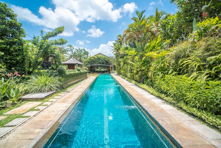 Maison D'archi, Plage De Batubelig, Seminyak 2km - Bali