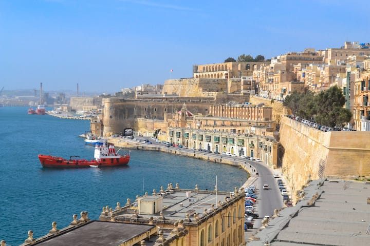 In The Heart Of The Capital Valletta Malta - Valletta, Malta