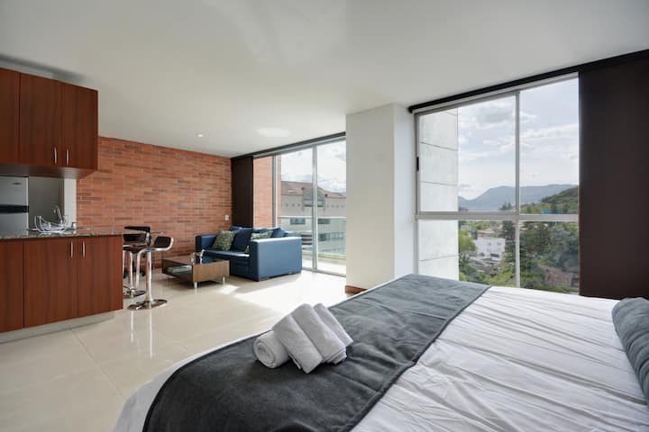 Blux Studio, Near Provenza, Balcony, King Bed Size - Medellín