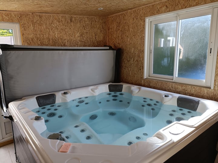 Jacuzzi, Sauna Inclus, Logement Ville 2 éToiles - Villeneuve-sur-Lot
