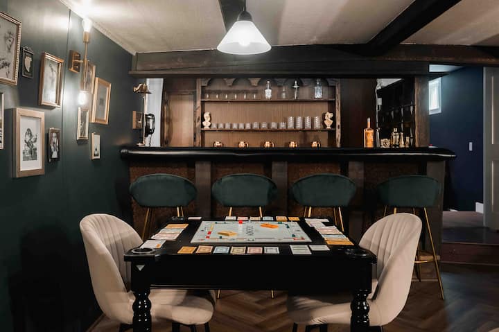 Denver Speakeasy | Hot Tub | Fire Pit | Movie Room - Colorado