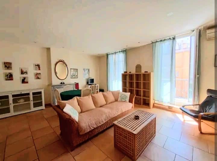Charmant Et Confortable Appartement 
Vieil Antibes - Antibes