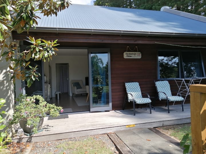 Fuchsia House - Bay Of Islands
