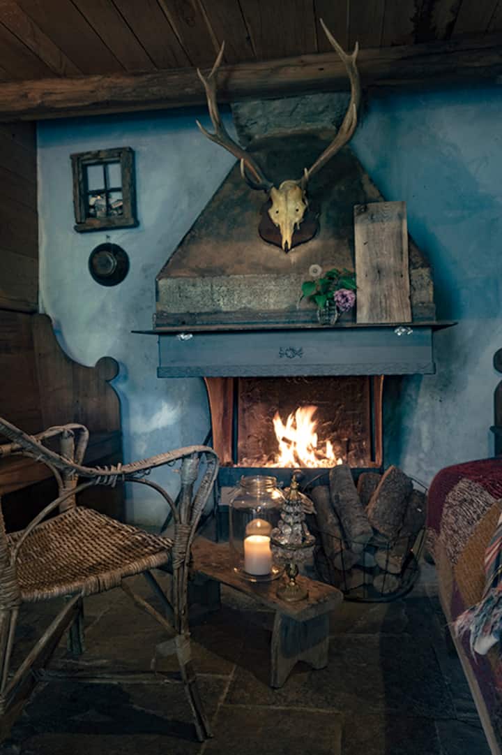 Valtellina/sondrio - L’albero Delle Noci - Italy