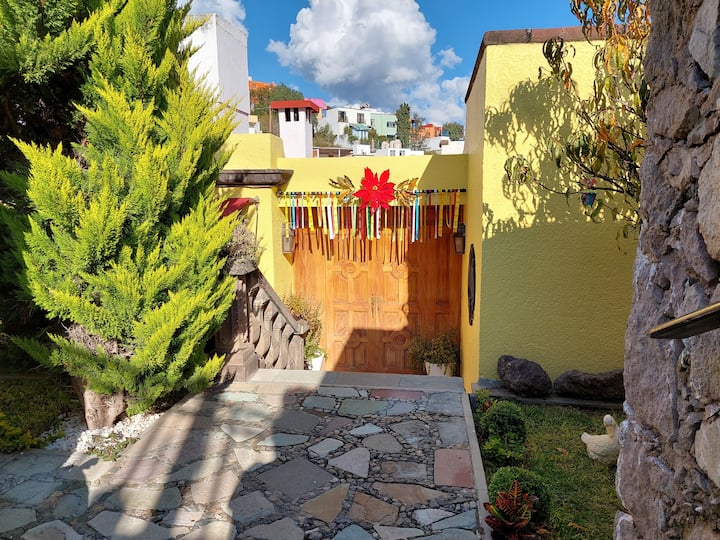 Casa Bugambilia, Estilo Mexicano Moderno. - グアナフアト