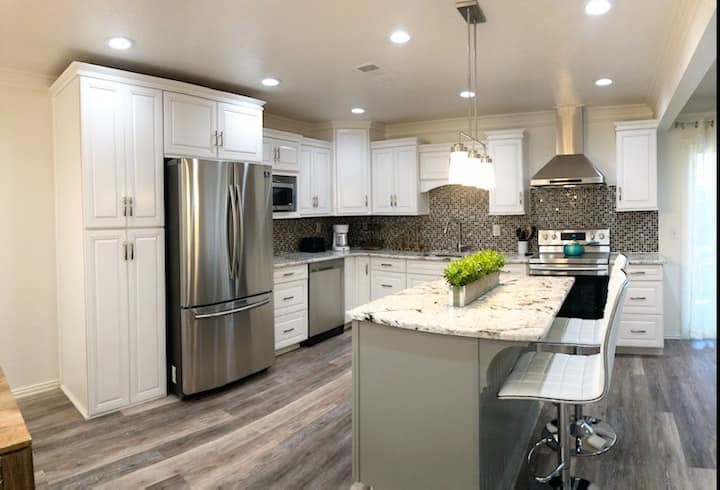 ⭐ Spacious & Modern 4bd/3ba ⭐ Near I-40 - Amarillo, TX