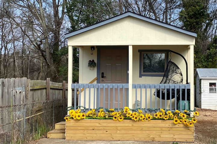 Your Own Private Tiny Home - Paradise Island, Austell