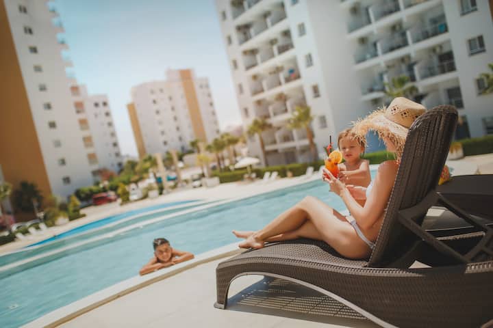 Caesar Resort 5* (T69) Semi-1 Seaview! 500mbeach - Cyprus