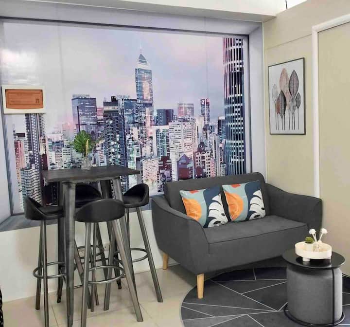 Classy 2br Condo @ South Residences *Netflix - Muntinlupa