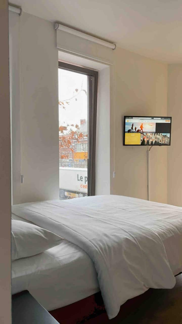 Hotel Room - On The Main Street Of Leuven - Leuven