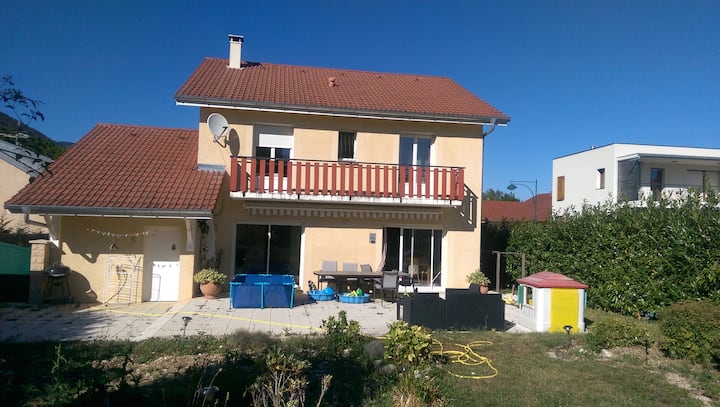 Calm Family-friendly Villa à Echenevex ! - Mijoux