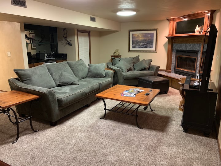 Comfy Queen! - Wichita, KS