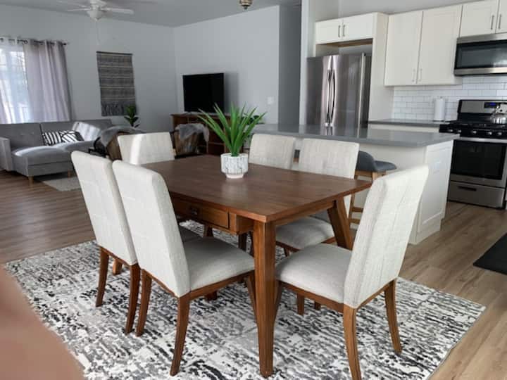 Modern Home With 2 Bdrm In Midtown Near Downtown - Reno