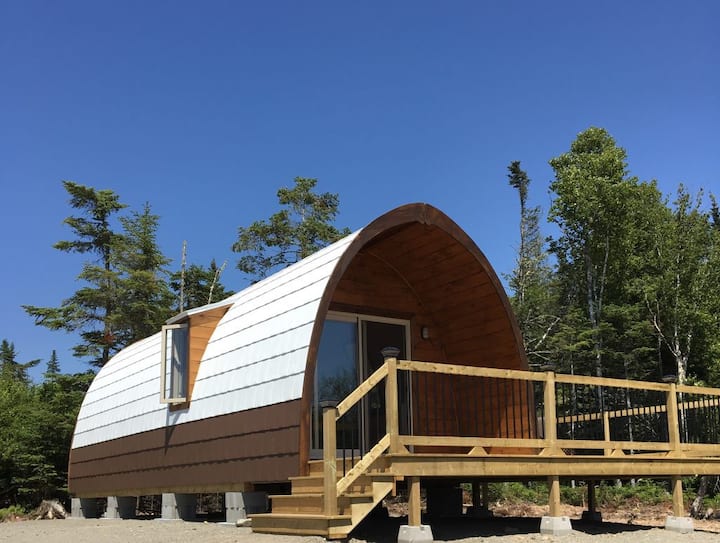 Broadleaf Glamping (Belgian Chuck Wagon) - New Brunswick