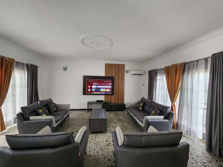 Cheerful 3 Bedroom Villa Near Benin Golf Course - Benin City