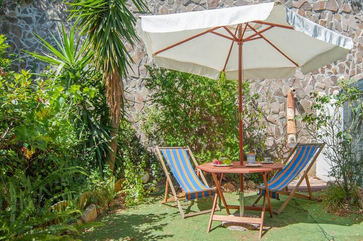 Casa Ottavia,  Accogliente Villetta A Villasimius - Villasimius