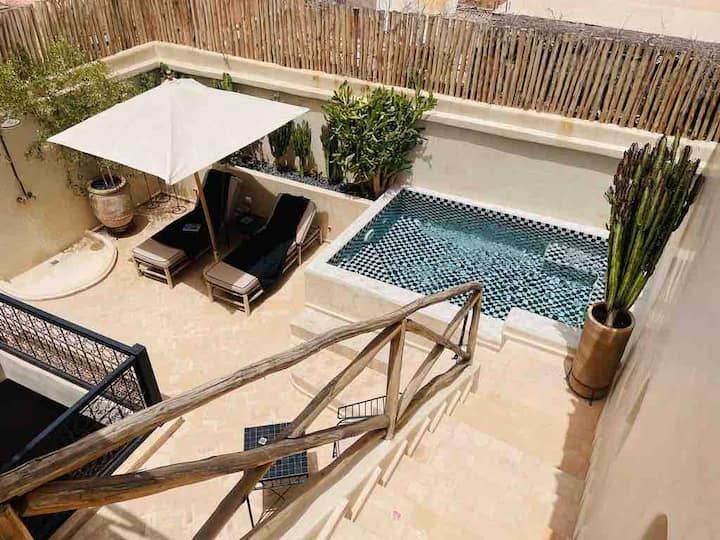 Riad De Charme Au Calme, Piscine Extérieure. - Marrakesh