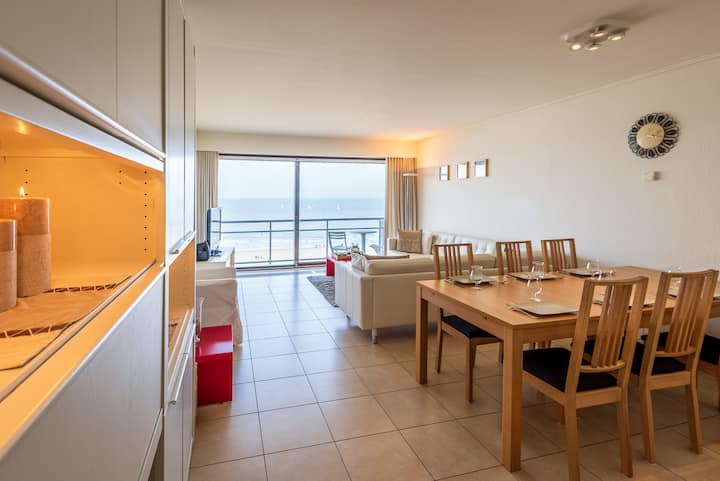 Ruim Appartement (110 M²) Aan Zeedijk, Met Parking - Nieuwpoort