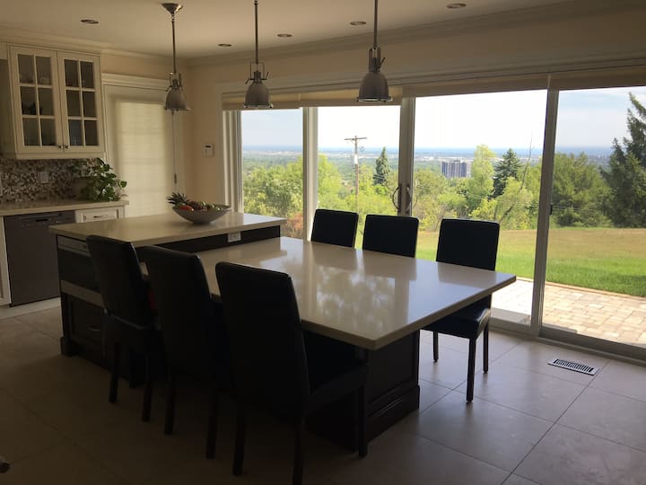 Luxury Executive W/ Views Toronto To Niagara - Burlington