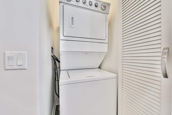 Modern Studio On The Riverwalk! - 32 Night Min - Chicago