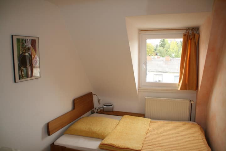 Chambre Double Avec Un Lit De 1,40 Cm - Kassel