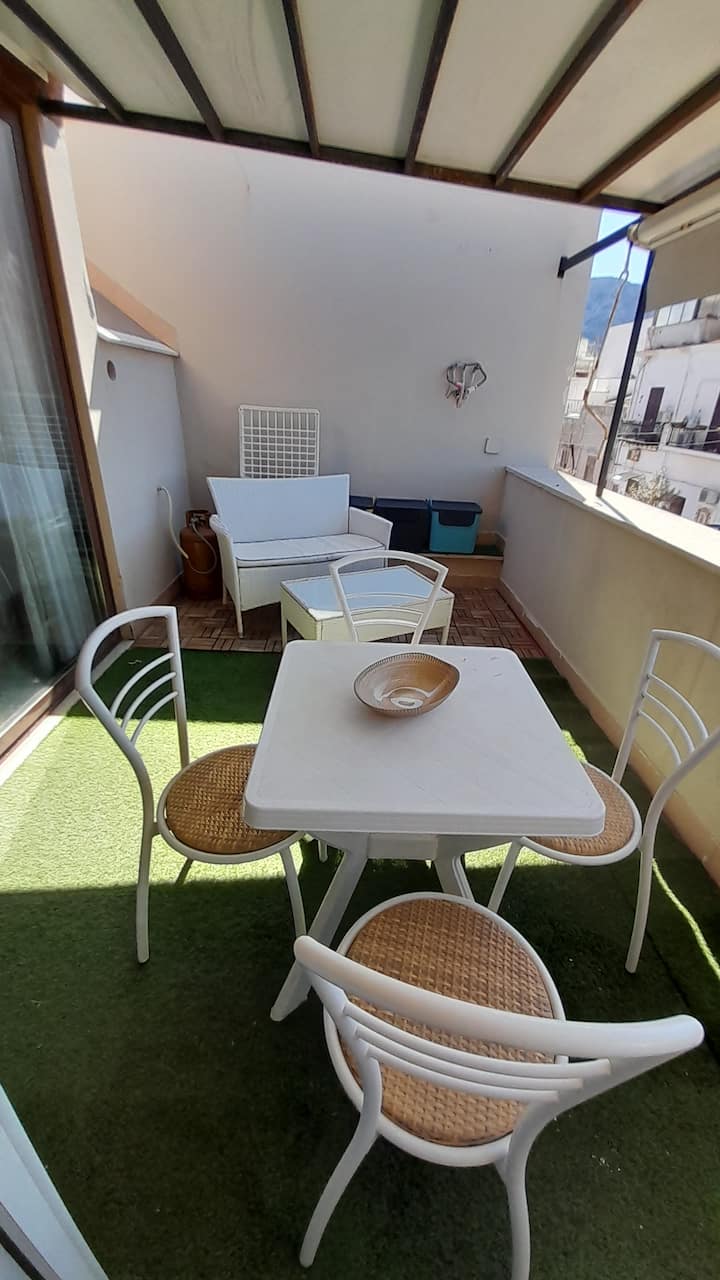 La Casa Con Terrazza  Vista Mare - Terrasini