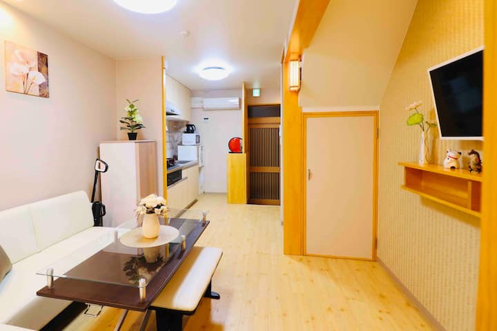 心斋桥8分钟，道顿堀5分钟 两卫两浴独立精装修房源 - Osaka