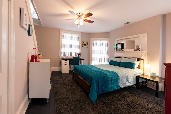 Near Bourbon Trail, Expo & Convention Center! - Louisville, KY