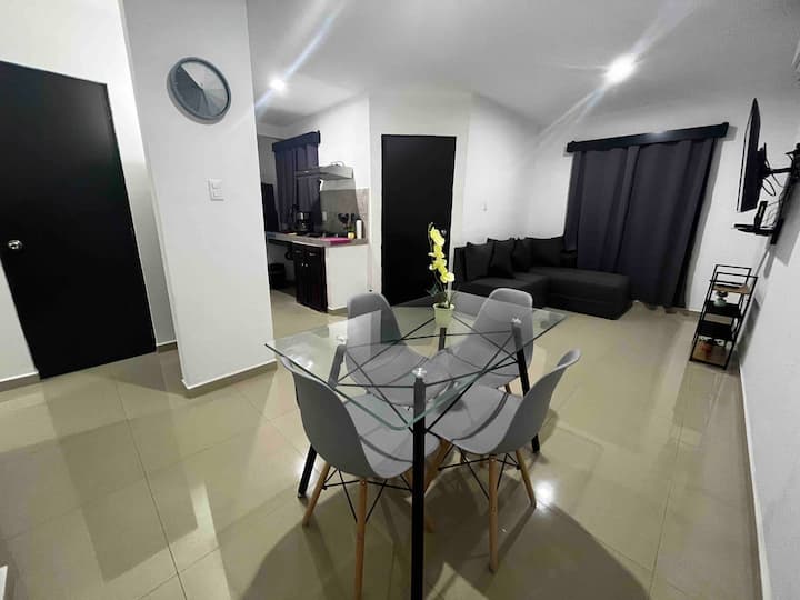 Departamento Con Estacionamiento Techado - Mazatlán