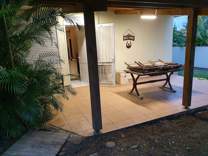 Bel Appartement F3 - Anse-vata - Idéalement Placé - Nouméa