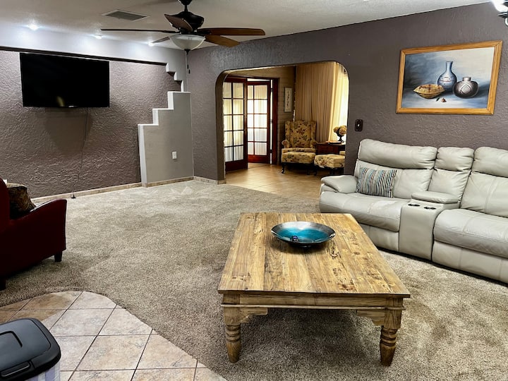 Pet Friendly|4br/2.5ba|near Nmsu, Museums, & Golf - Las Cruces, NM