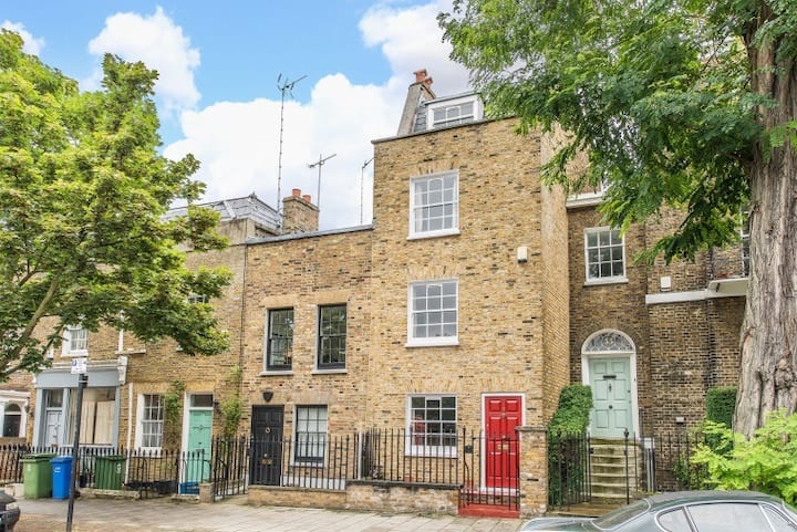 Stunning Georgian Townhouse In Historic Street - Londres